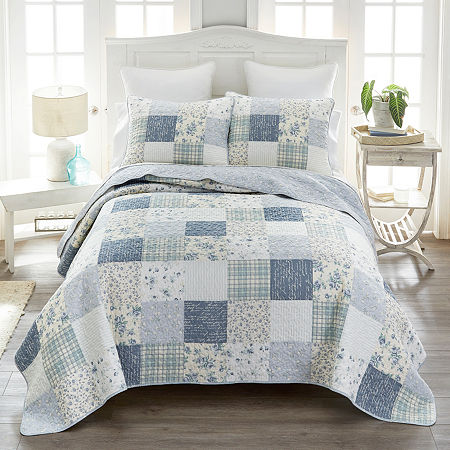 Click here for Donna Sharp Blue Pastures 3-pc. Easy Care Quilt Se... prices