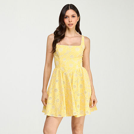 Click here for City Triangle Womens Juniors Sleeveless Embroidere... prices