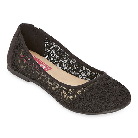 Click here for Pop Imperial Womens Closed Toe Ballet Flats  7 Med... prices