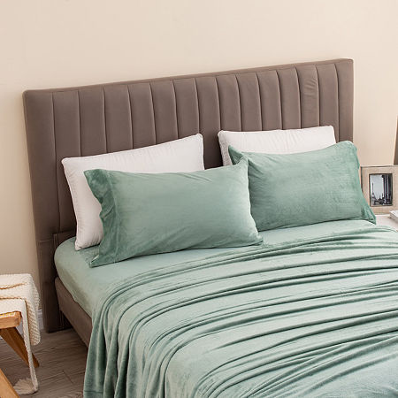 Click here for Linery Solid Velvet Plush Fleece Wrinkle Resistant... prices