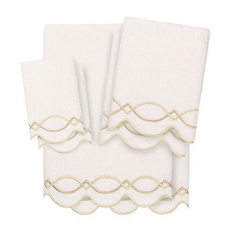 Click here for Linum Home Textiles Diamond Chain Scallop 6-pc. Qu... prices