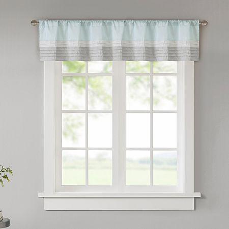 Click here for Madison Park Eastridge 50W X 18L Polyoni Pintuck-S... prices