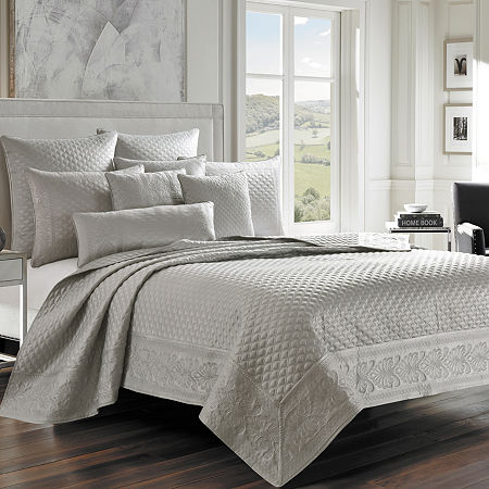 J. Queen New York Lyndon Quilt