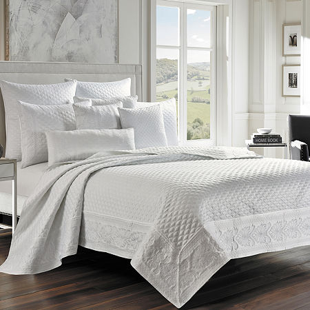 J. Queen New York Lyndon Quilt