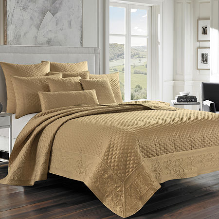 J. Queen New York Lyndon Quilt