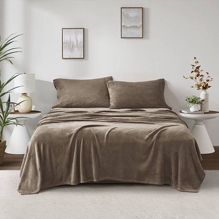 Click here for Madison Park Soloft Plush Micro-Fleece 4-Pc. Sheet... prices
