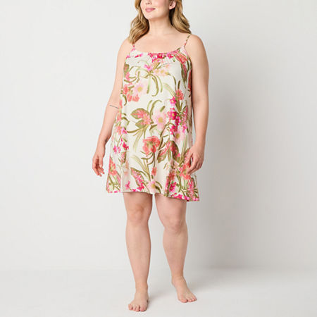 Click here for Ambrielle Womens Plus Sleeveless Chemise  2x  Whit... prices