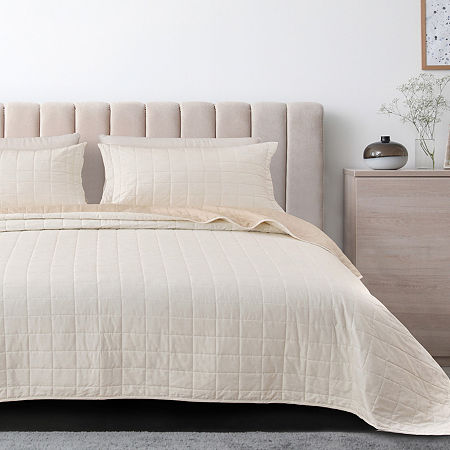 Click here for Linery Two-Tone Reversible Quilt Set  One Size  Be... prices
