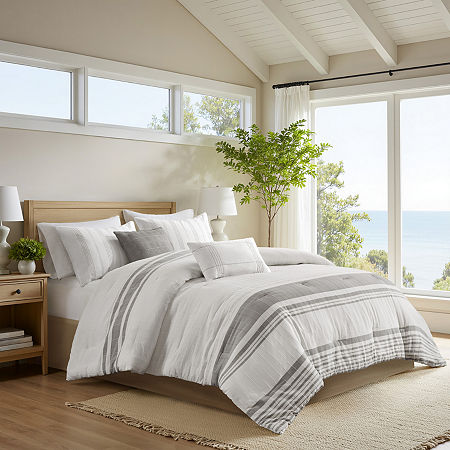 Click here for Harbor House Morgan Jacquard 6-Pc. Comforter Set... prices