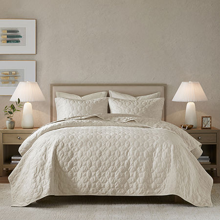 Click here for Madison Park Harper Quilted Velvet 3-Pc. Quilt Set... prices