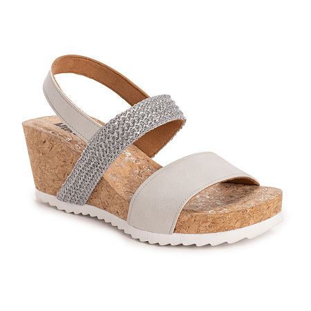 Muk Luks Womens Wendy Wedge Sandal - Silver