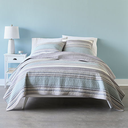 Click here for Home Expressions Reagan Stripe Quilt  One Size  Bl... prices