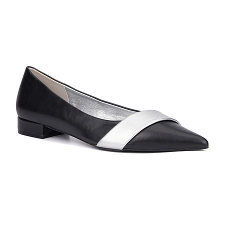 Click here for Torgeis Harriet Womens Pointed Closed Toe Ballet F... prices