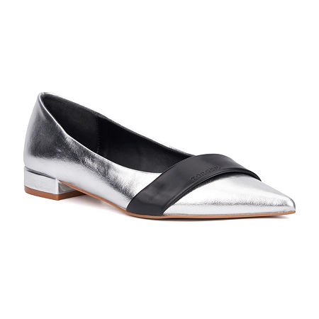 Click here for Torgeis Womens Harriet Ballet Flats - Silver/ blac... prices