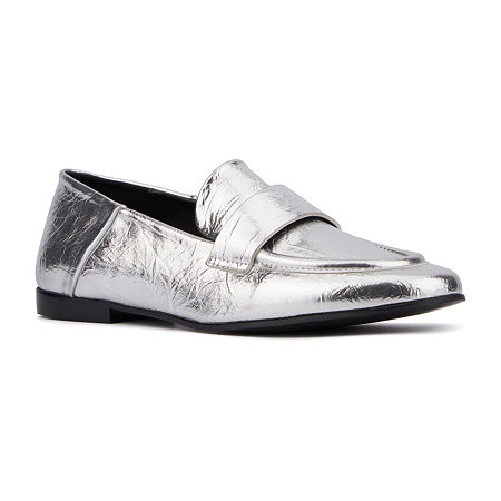 Click here for Womens Carleigh Loafer Casual Shoe - Silver prices