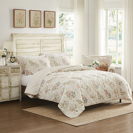 Click here for Avanti Wildflowers Reversible Quilt Sets prices
