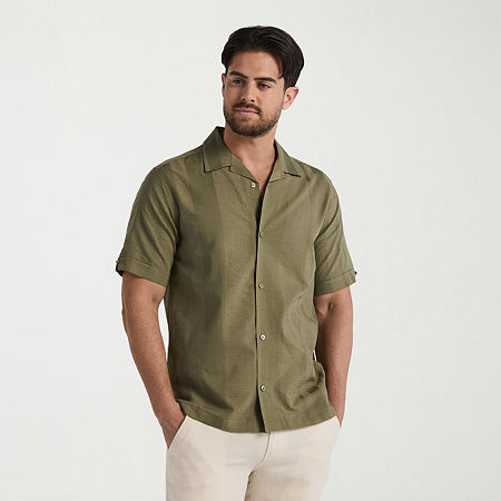 Click here for Cubavera Variegated Seersucker Stripe Mens Short S... prices