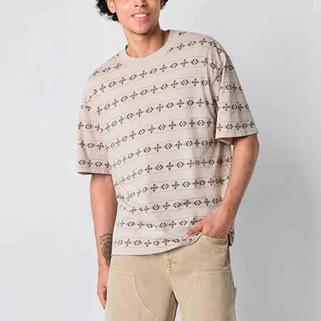 Click here for Arizona Mens Short Sleeve Boxy Fit Graphic T-Shirt... prices