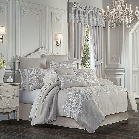 Click here for Queen Street Annie 4-pc. Damask + Scroll Comforter... prices