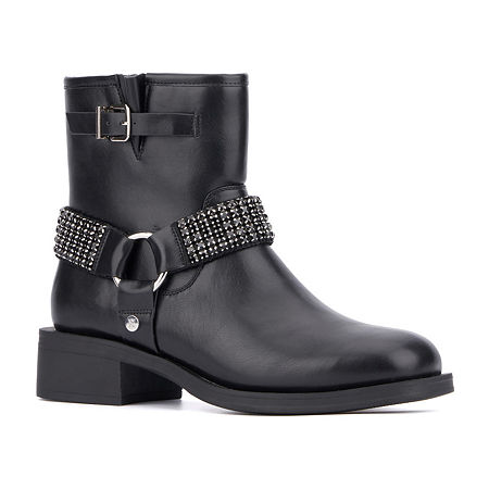 Click here for Womens New York & Company Carson Ankle Boots prices