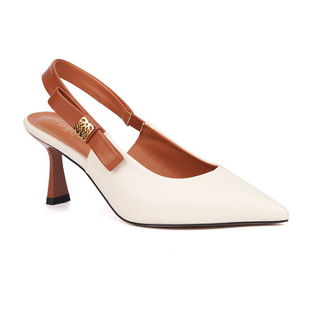 Click here for Torgeis Inessa Womens Pointed Flared Heel Pumps  6... prices