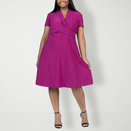 Click here for 24seven Comfort Apparel Plus Size Short Sleeve Rou... prices