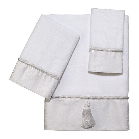 Click here for Avanti Manor Hill White Embellished Bordered Bath... prices