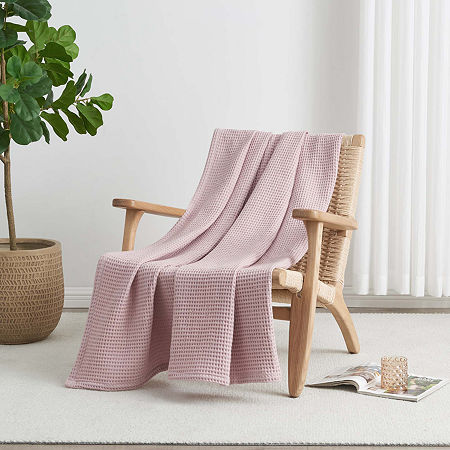 Click here for Patina Vie Maison Cotton Waffle Weave Washable Rev... prices