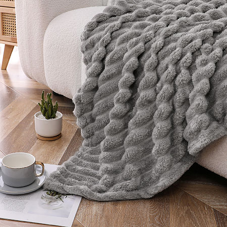 Click here for Blaise Plush Throw  One Size  Silver prices