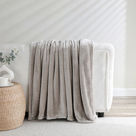 Click here for Ellora Plush Heavyweight Throw  One Size  Gray prices