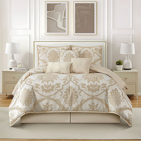 Click here for Stratford Park Maddix Floral 7-Pc. Comforter Set... prices