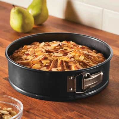 Farberware Disney Bake with Mickey Mouse 9" Non-Stick Springform Pan ...