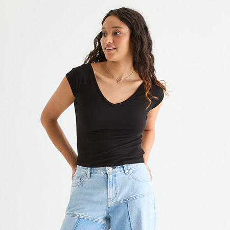Click here for Arizona Womens V Neck Short Sleeve Juniors T-Shirt... prices