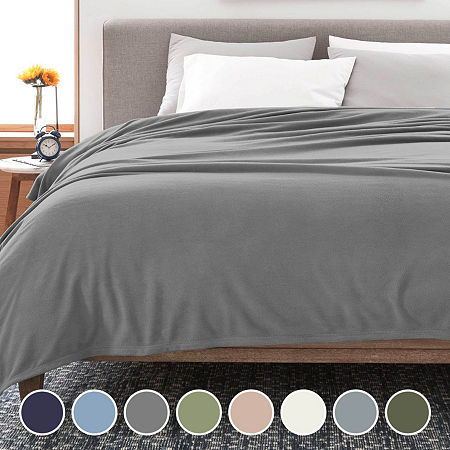 Click here for Martex Super Soft Fleece Blanket  One Size  White prices