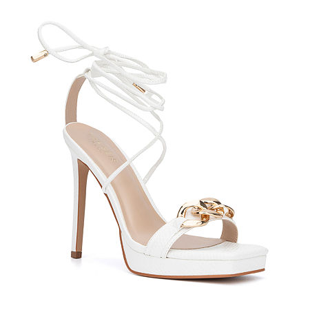 Click here for Womens Cassava Sandals - White prices