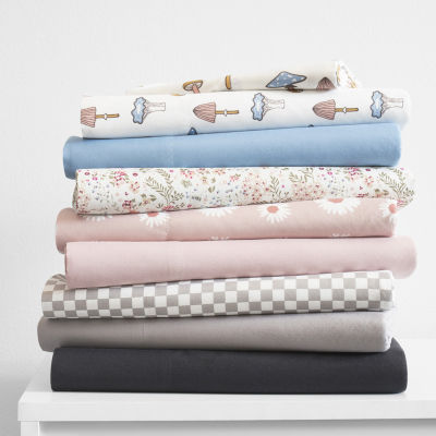 Forever 21's new home line at JCPenney is full of college essentials ...