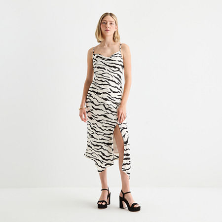 Click here for by&by Womens Juniors Sleeveless Animal A-Line Dres... prices