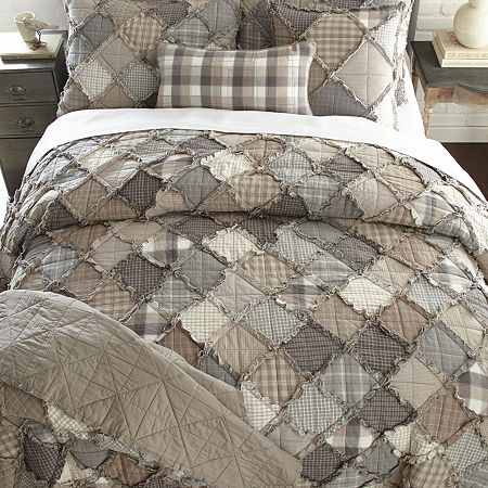 Click here for Donna Sharp Smoky Mountain Quilt  One Size  Beige prices