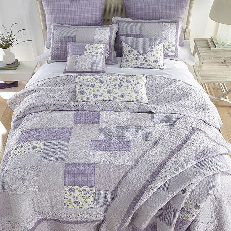 Click here for Donna Sharp Lavender Rose Quilt  One Size  Purple prices