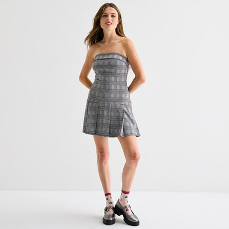 Click here for by&by Womens Sleeveless Plaid Juniors Fit + Flare... prices