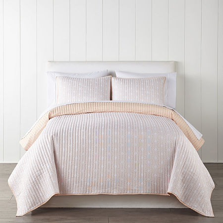 Click here for Home Expressions Rounded Geo Coverlet  One Size  P... prices
