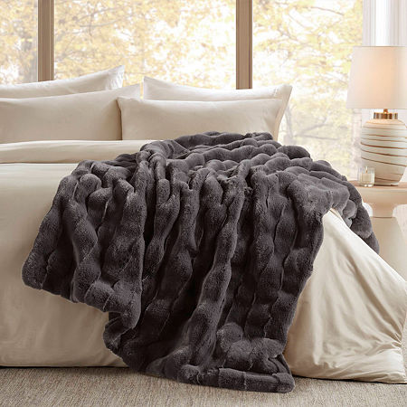 Madison Park Vivienne Faux Fur Throw  50 x 60 - Gray
