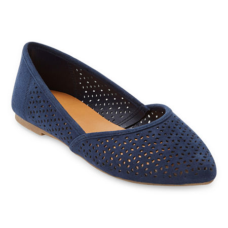 Click here for Arizona Jean Co Julian Womens Pointed Ballet Flats... prices