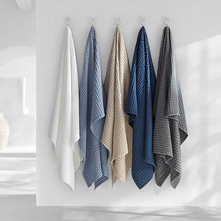 Click here for Queen Street Pine Beach Throw  One Size  White prices