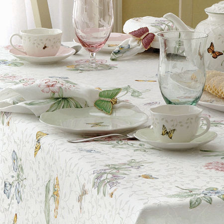 Click here for Lenox(R) Butterfly Meadow(R) Tablecloth prices