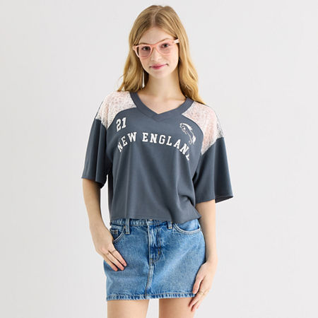 Click here for Arizona Womens V Neck Short Sleeve Boxy Fit Junior... prices