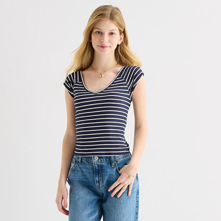 Click here for Arizona Womens V Neck Short Sleeve Juniors Layered... prices