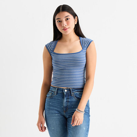 Click here for Arizona Womens Juniors Scoop Neck Short Sleeve T-S... prices