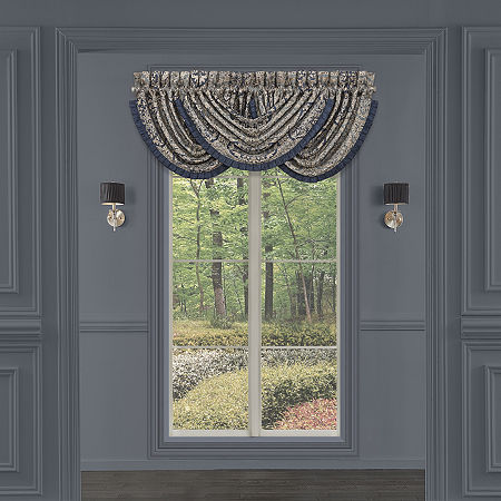 Click here for J Queen New York Botticelli Waterfall Window Valan... prices