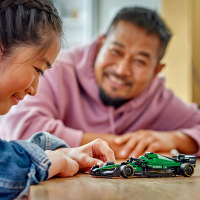 LEGO® Speed Champions Aston Martin Aramco F1 Race Car 77245 Building ...